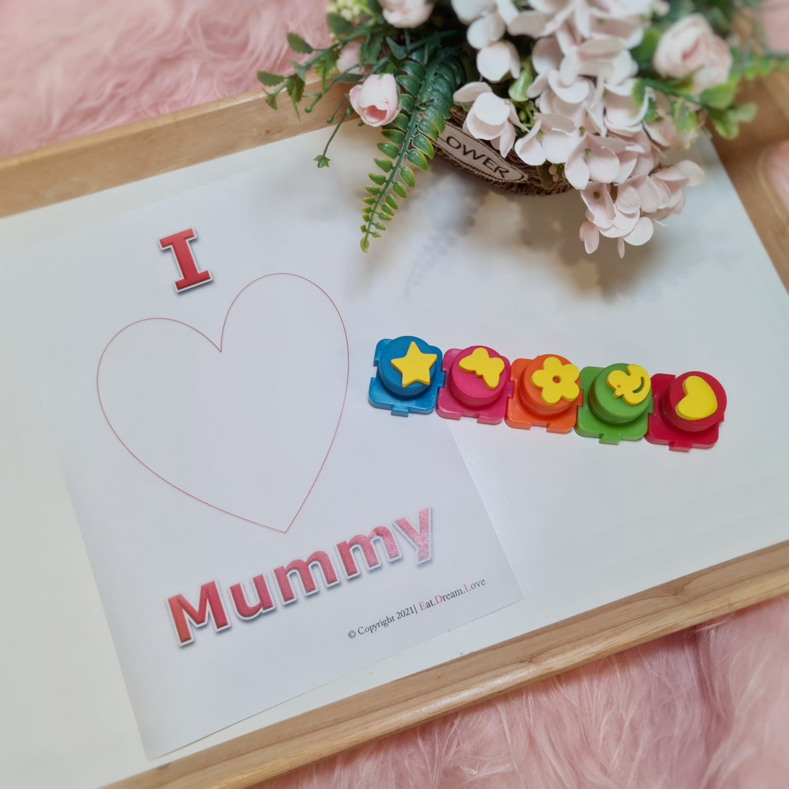 Mother’s Day Activity for Preschoolers and Toddlers - EatDreamLove