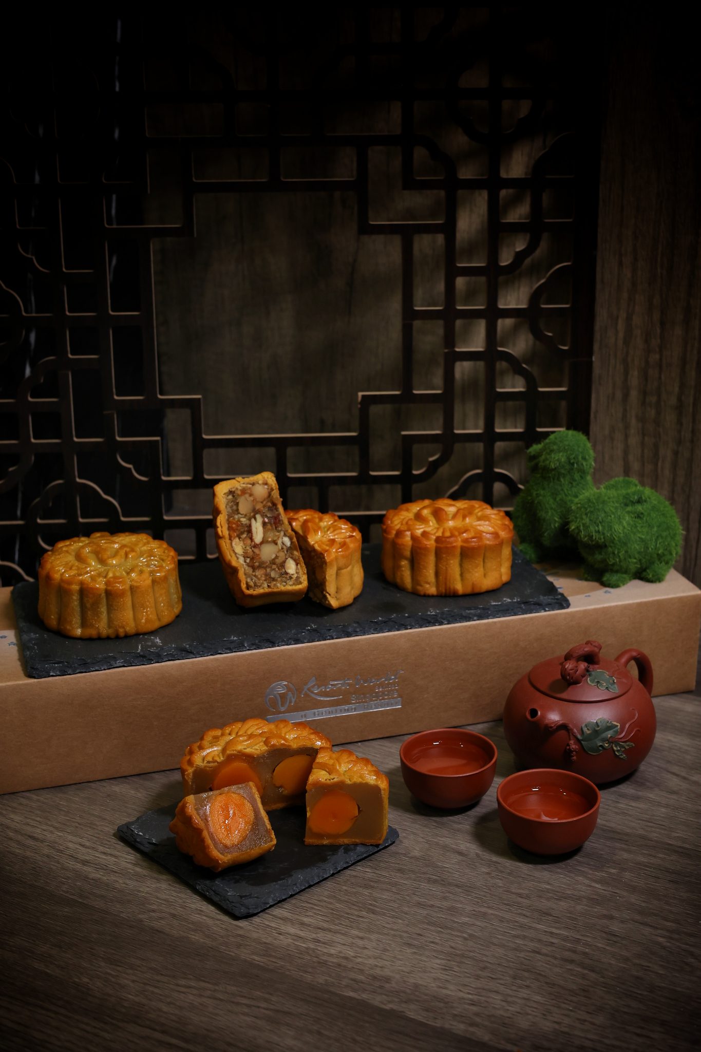 Traditional and Snow Skin Mooncakes by Resorts World Sentosa - EatDreamLove