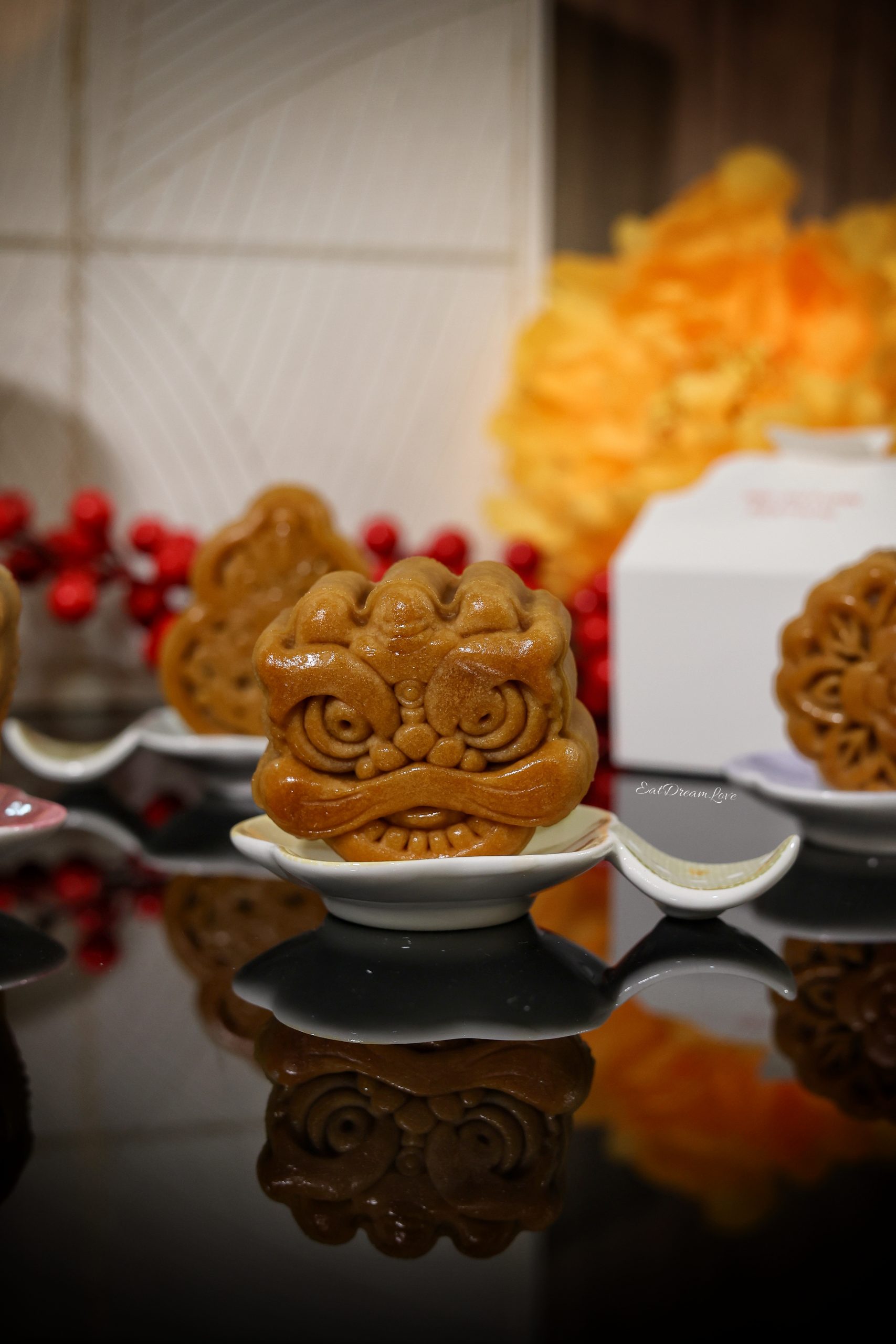 The Art Of Giving – Mooncake And Bird’s Nest Gift Box by TruLife ...