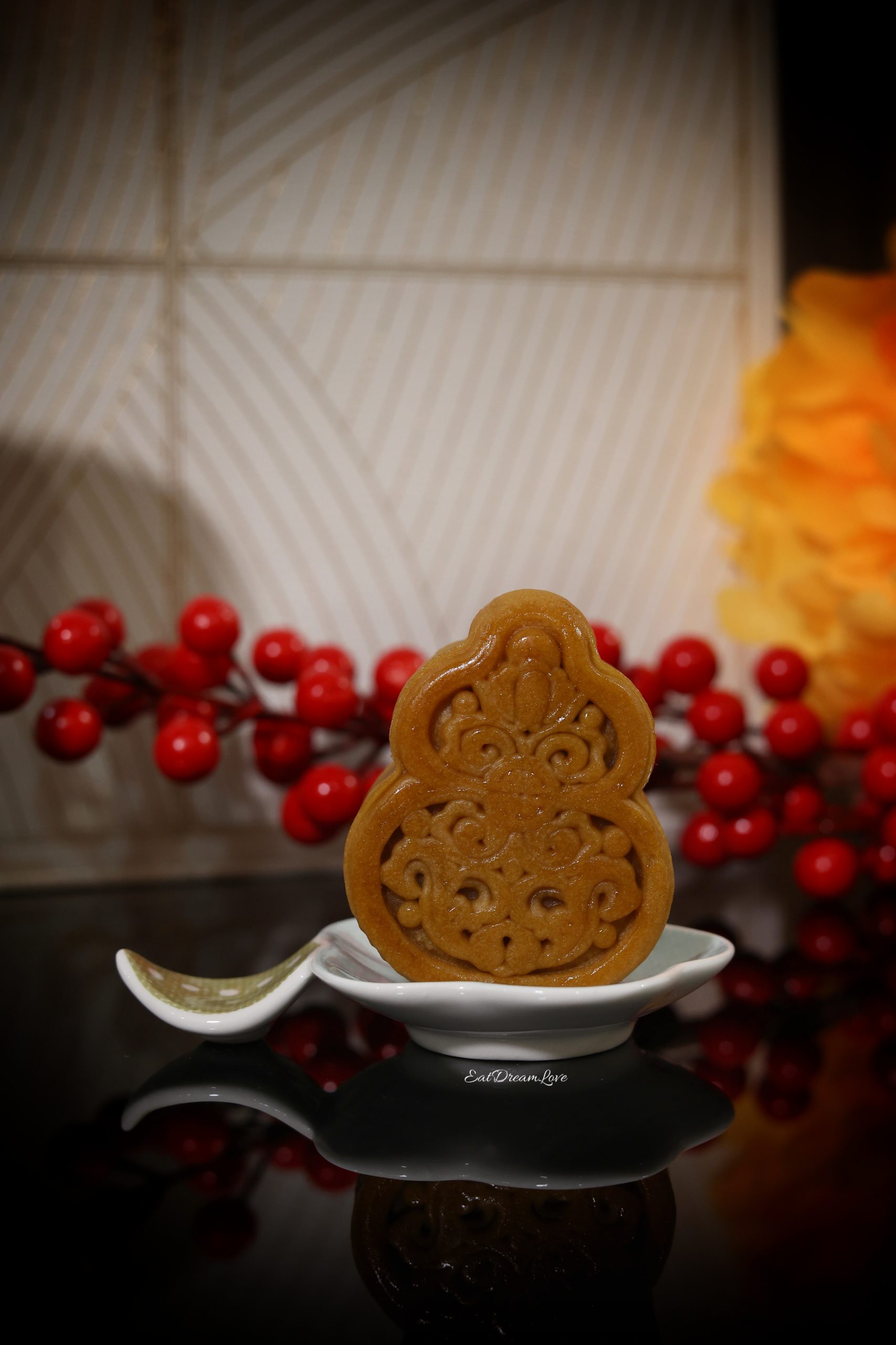 The Art Of Giving – Mooncake And Bird’s Nest Gift Box by TruLife ...